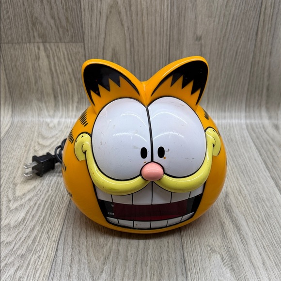 Other | Vintage 1991 Garfield Sunbeam Electronic Led Digital Alarm ...